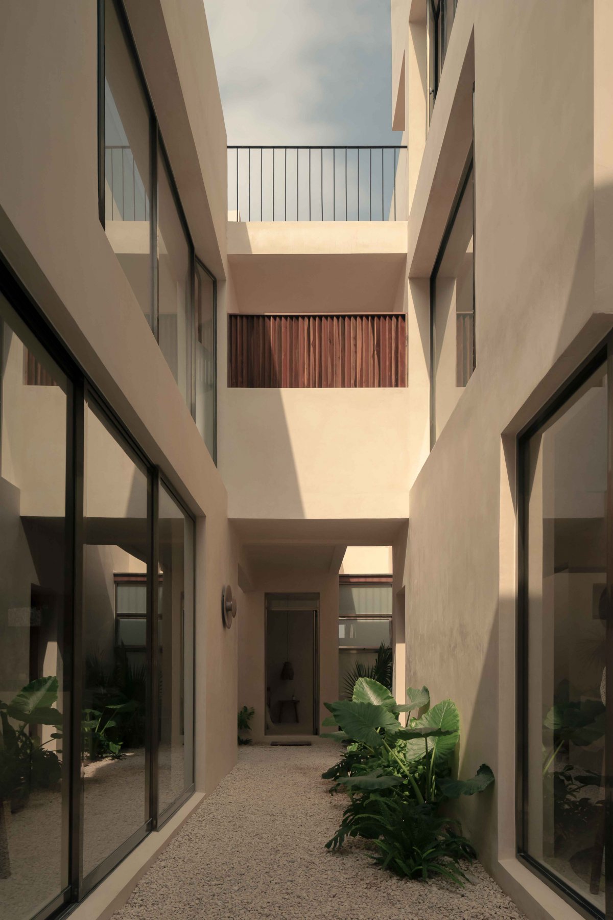 YinjiSpace - VOID Studio x Cuatro Cielos